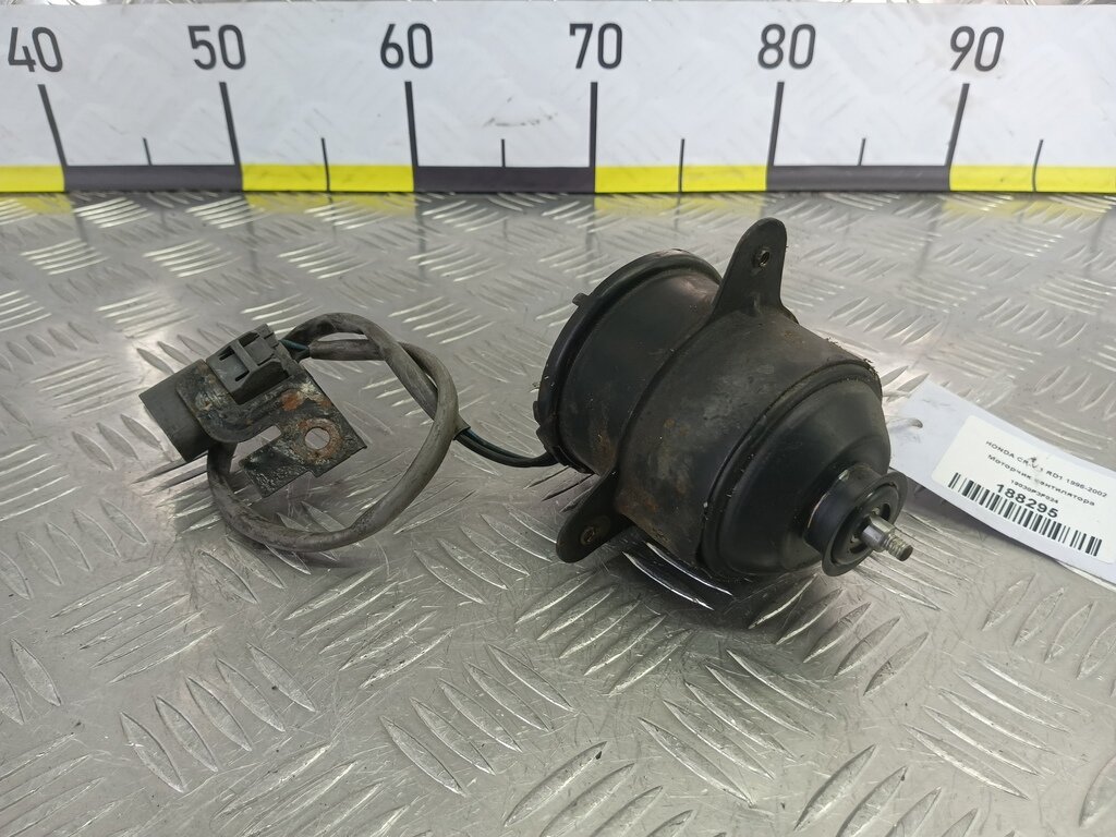 Моторчик вентилятора Б/У для HONDA CR-V I рестайлинг (1999—2001) 19030P3F024