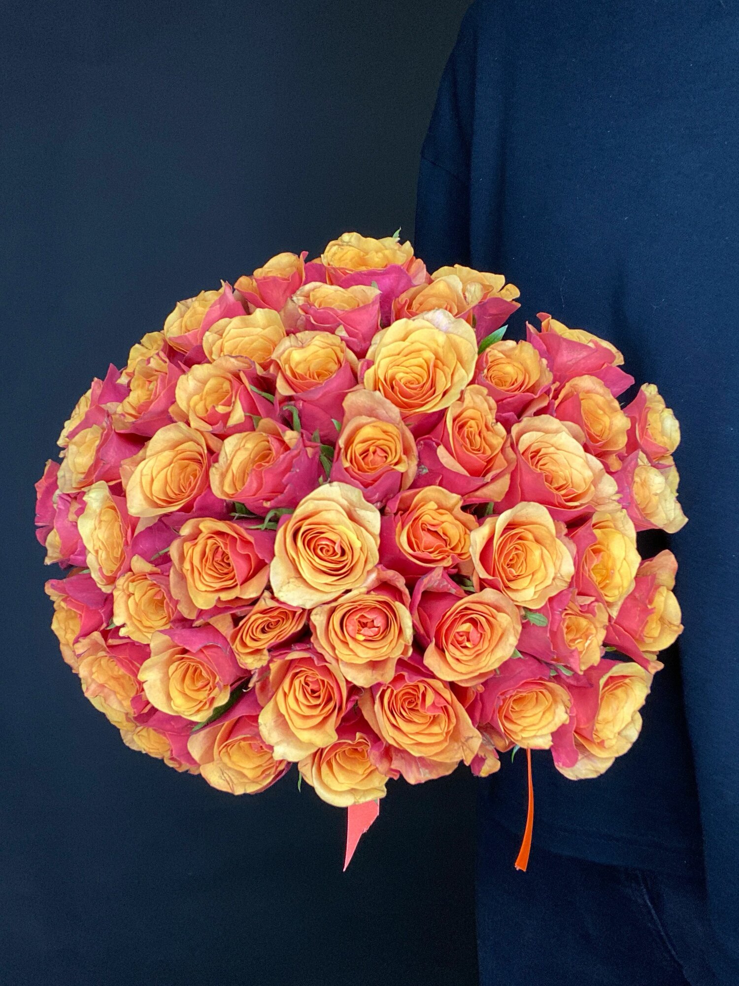 Оранжевые розы