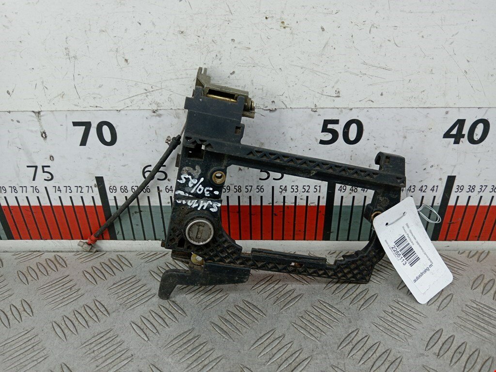 Кронштейн (держатель) ручки двери BMW 5-Series (E39) 51218245354 арт. 2266113