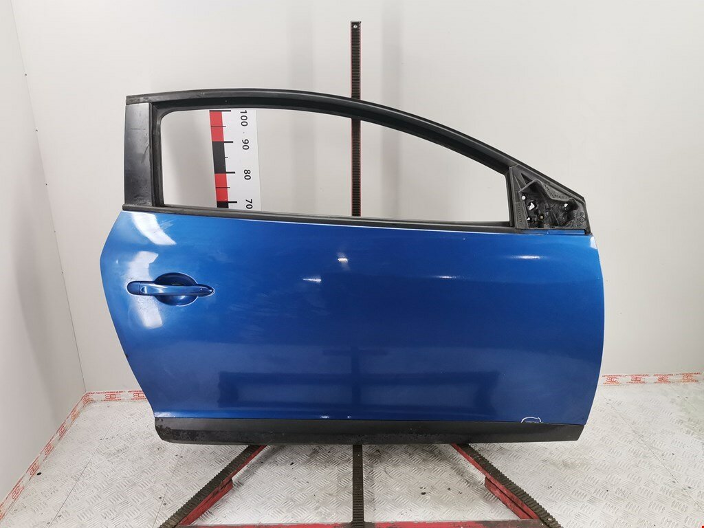 Дверь передняя правая Renault Megane 3 801001645R арт. 1019476