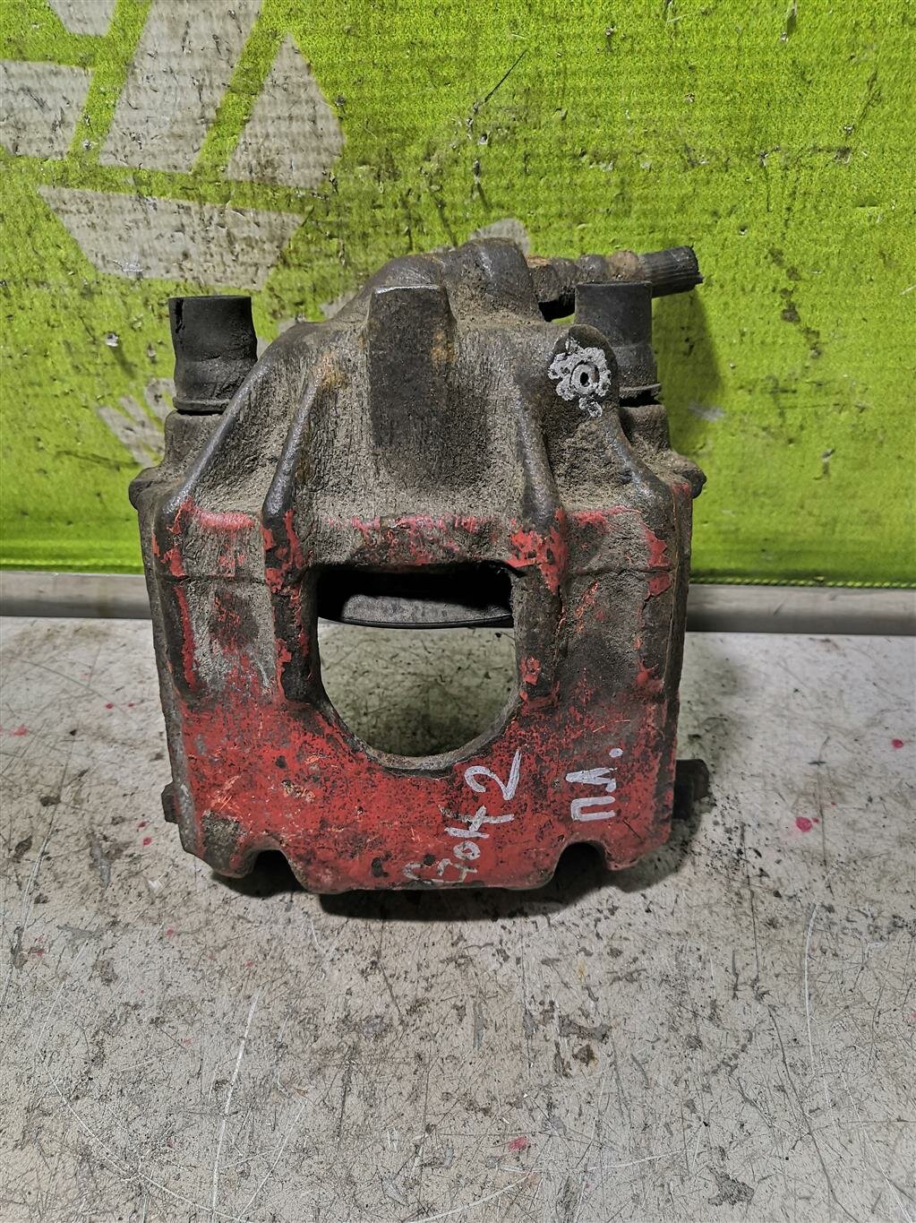 Суппорт передний левый VW Golf 2 Jetta 2 83-92