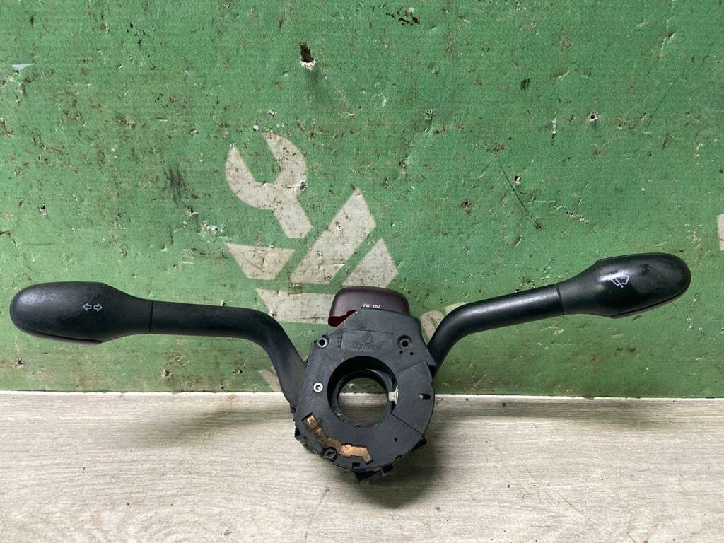 Переключатель подрулевой VW Golf 3 Vento 91-97