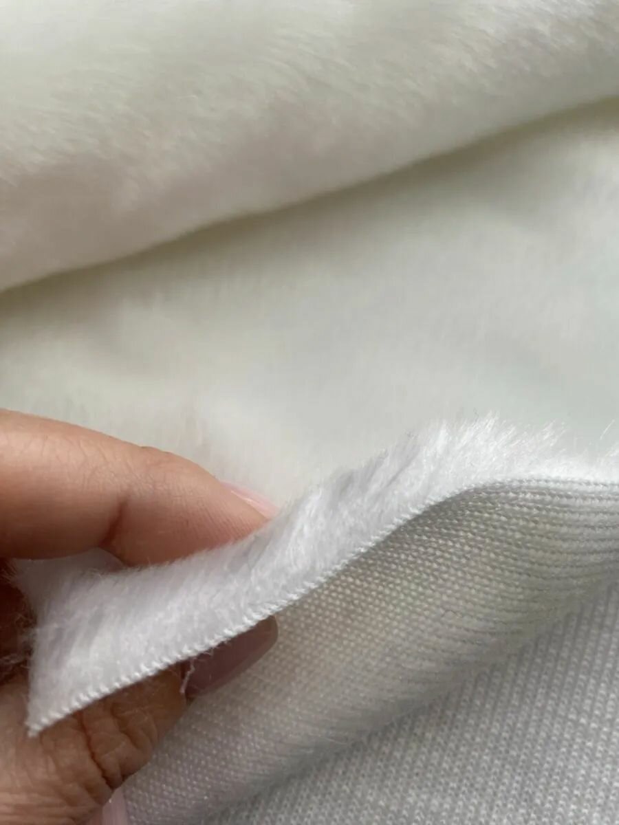 Мех искусственный однотонный Мутон для пошива мягких игрушек и карнавальных (новогодних) костюмов, цв. белый, ш-150 см, отрез 2,5 метра