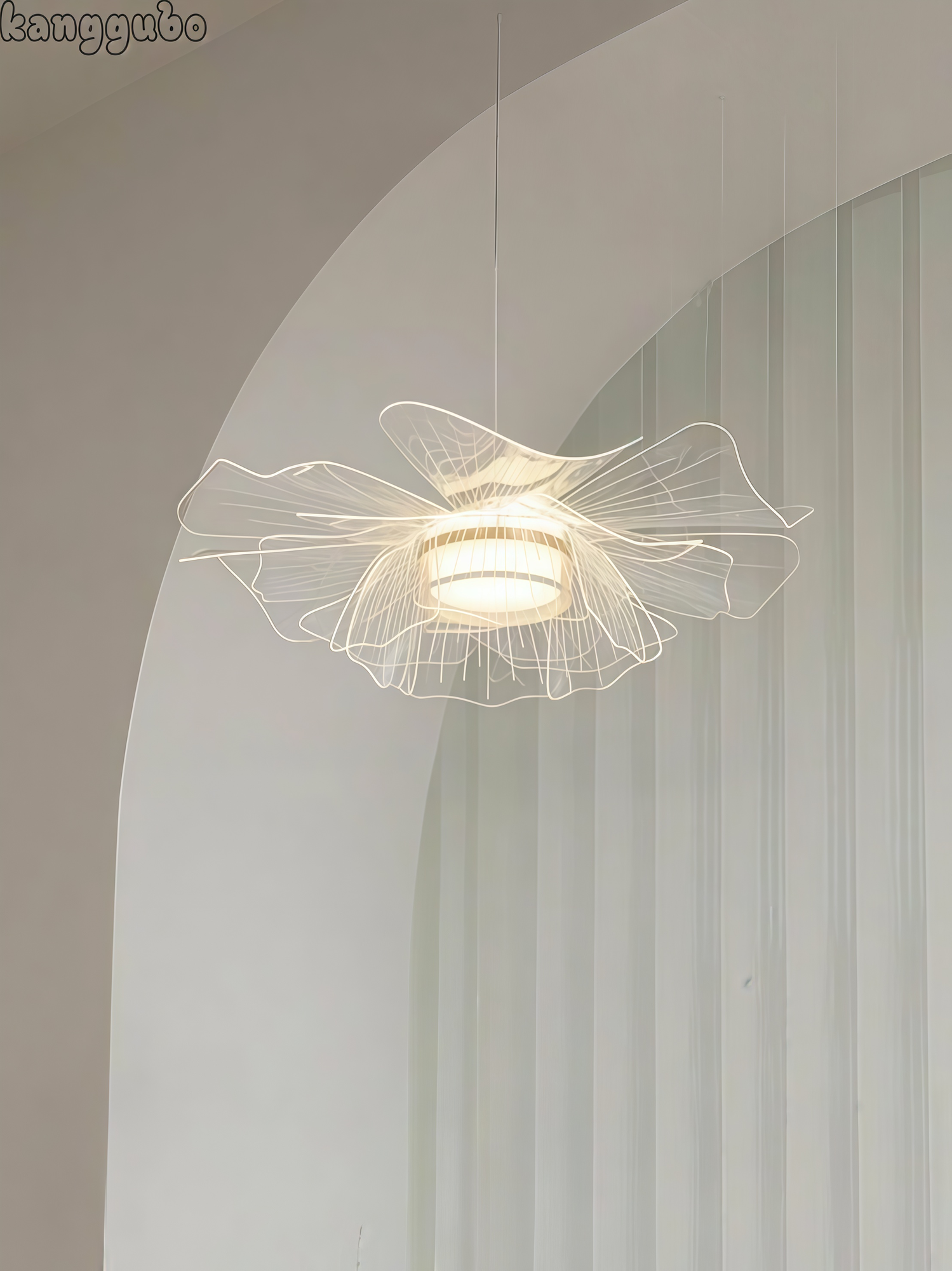 Итальянская минималистичная люстра с прозрачными лепестками，3 слоя ткани