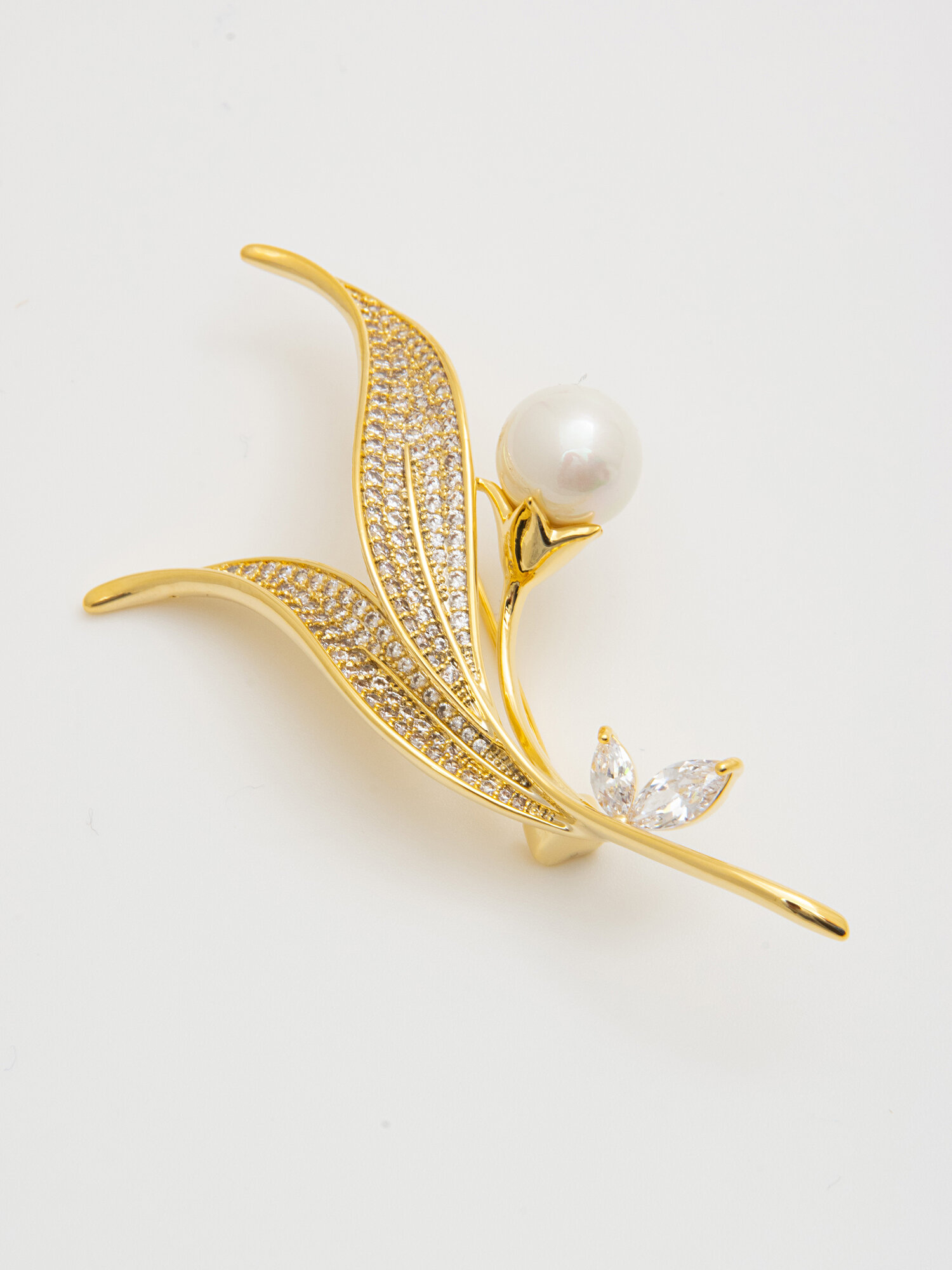 Брошь, жемчуг имитация