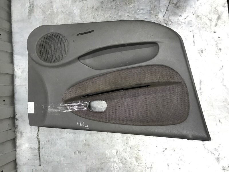 Обшивка двери передняя левая Hyundai Matrix FC 0K30E68450A11