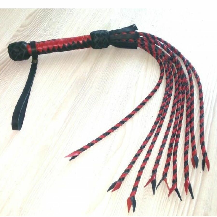 Плеть Кошка Хлыст черно-красная