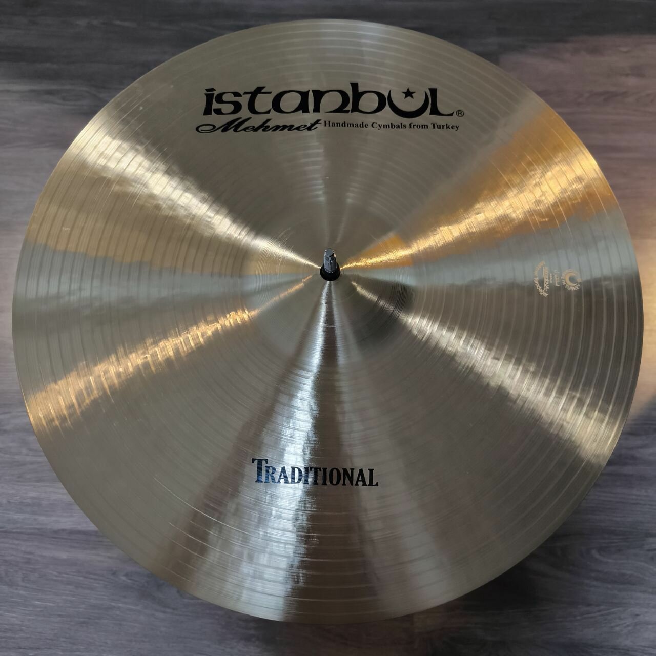 Тарелка для барабанов Istanbul Mehmet Traditional thin crash 18 дюймов, колокольная бронза В20, ручная ковка.