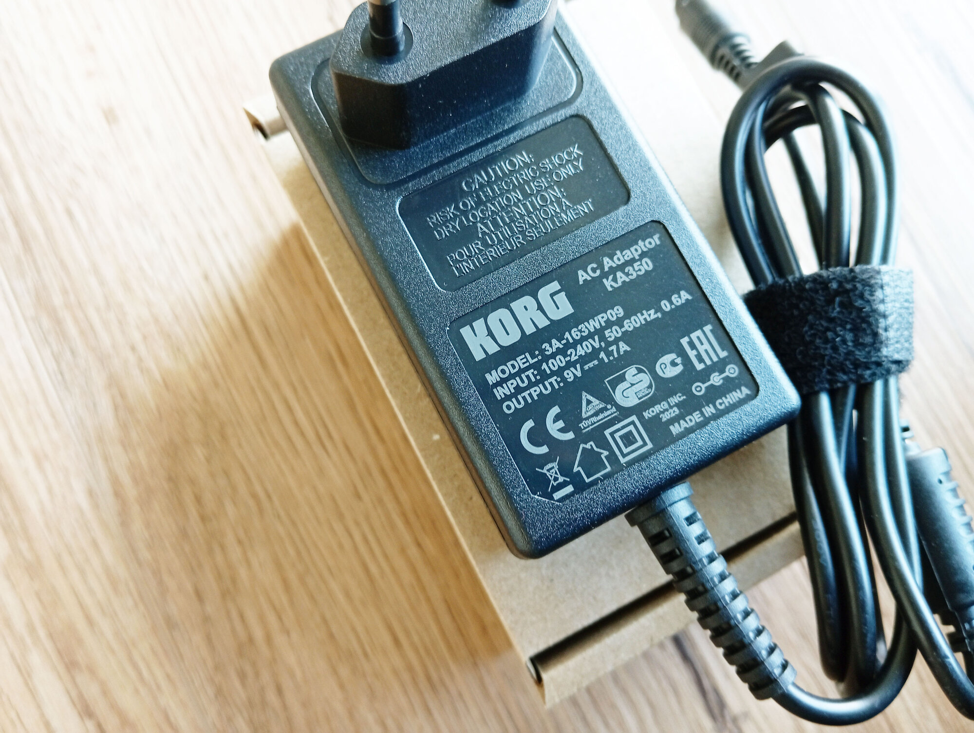 Адаптер питания Korg RK-100S (RK100S) для синтезатора / кейтара