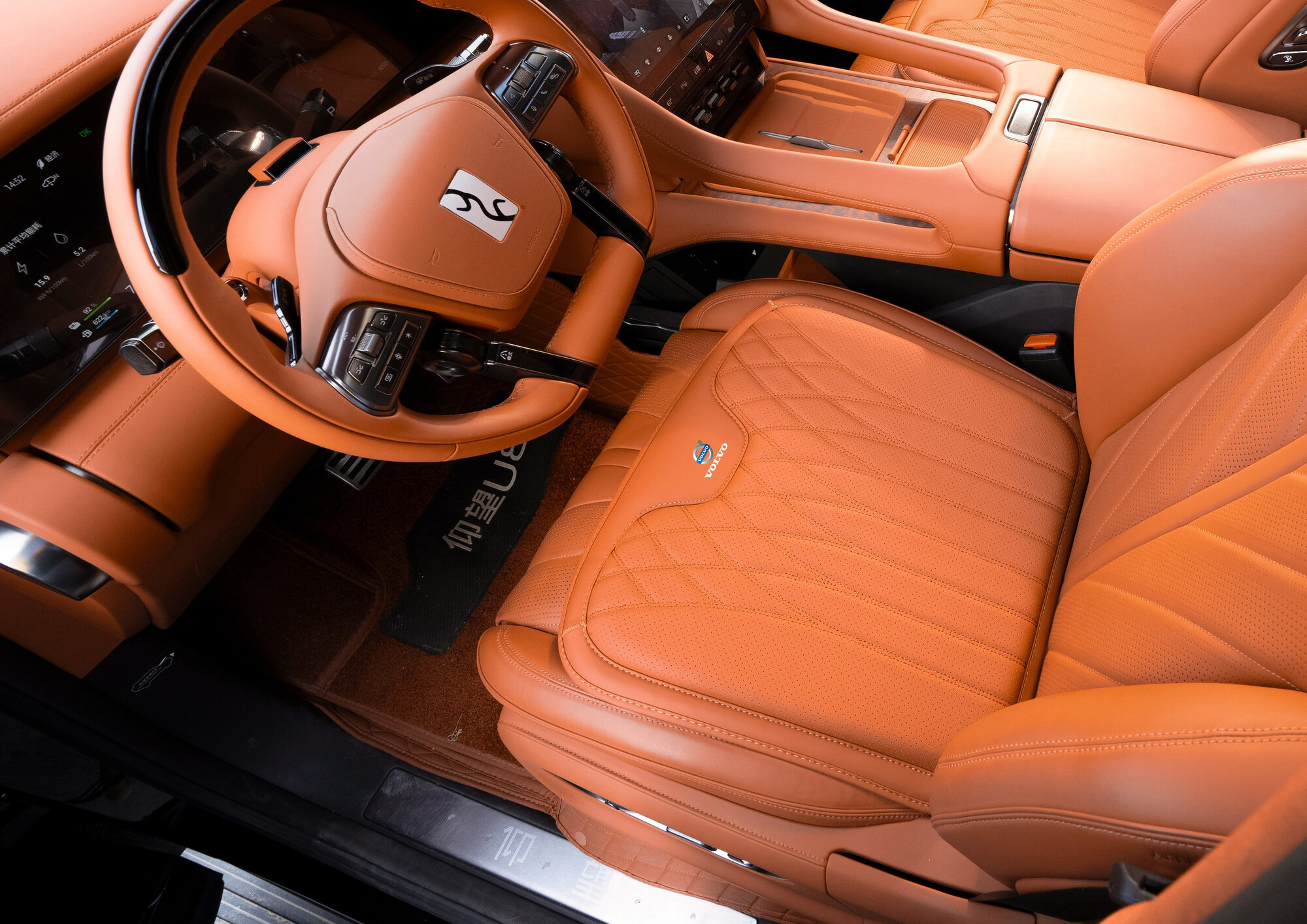 Ортопедическая подушка для сиденья автомобиля Volvo