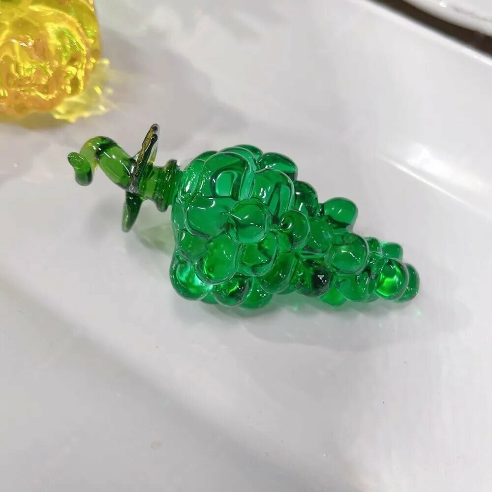 Хрустальные статуэтки Размеры кристальных статуэток составляют 40x89 миллиметра.