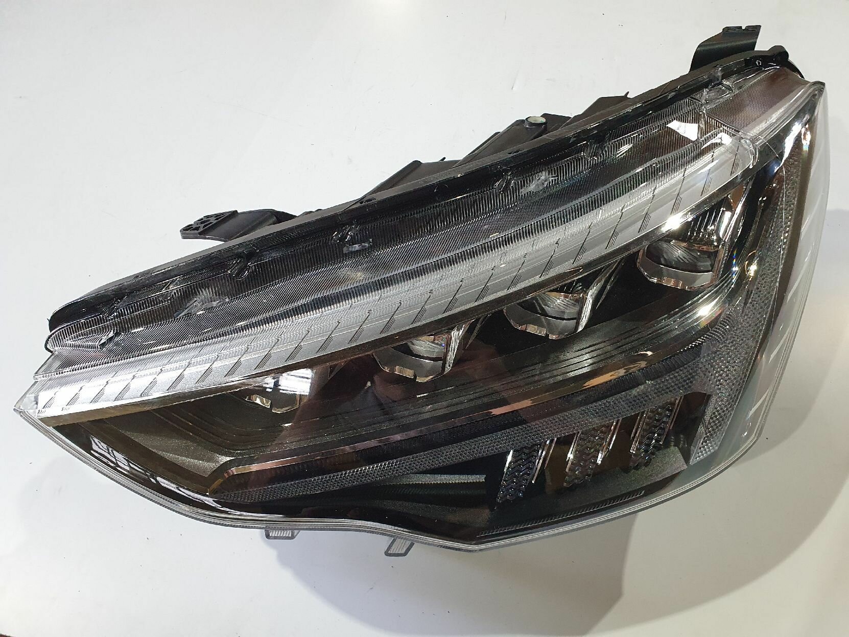 Фара левая LED Haval Jolion [1.5 16V 6MT внедорожник 4X2 Turbo] 4121104XST01A