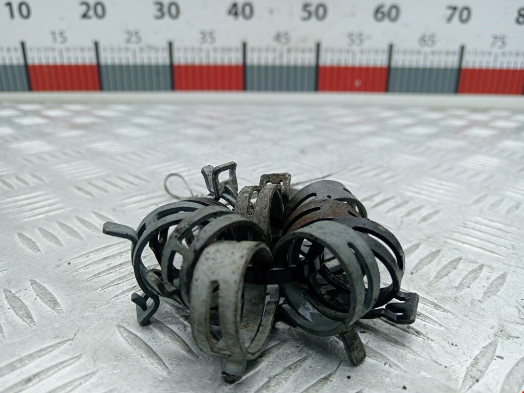 Хомут металлический Volkswagen Fox 11617798304 арт. 2018906