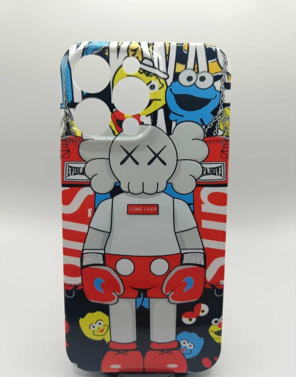 Защитный чехол с принтом KAWS для iPhone 14 Pro Max