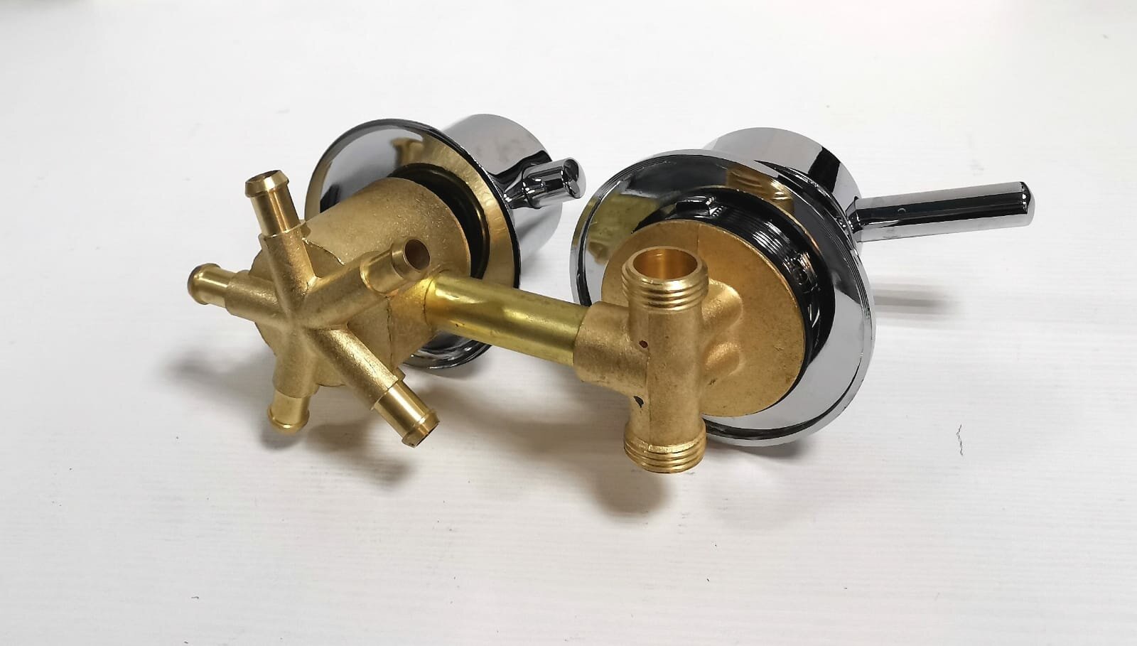 Смеситель для душевой кабины 5 режимов на 90 мм, штуцер под хомут