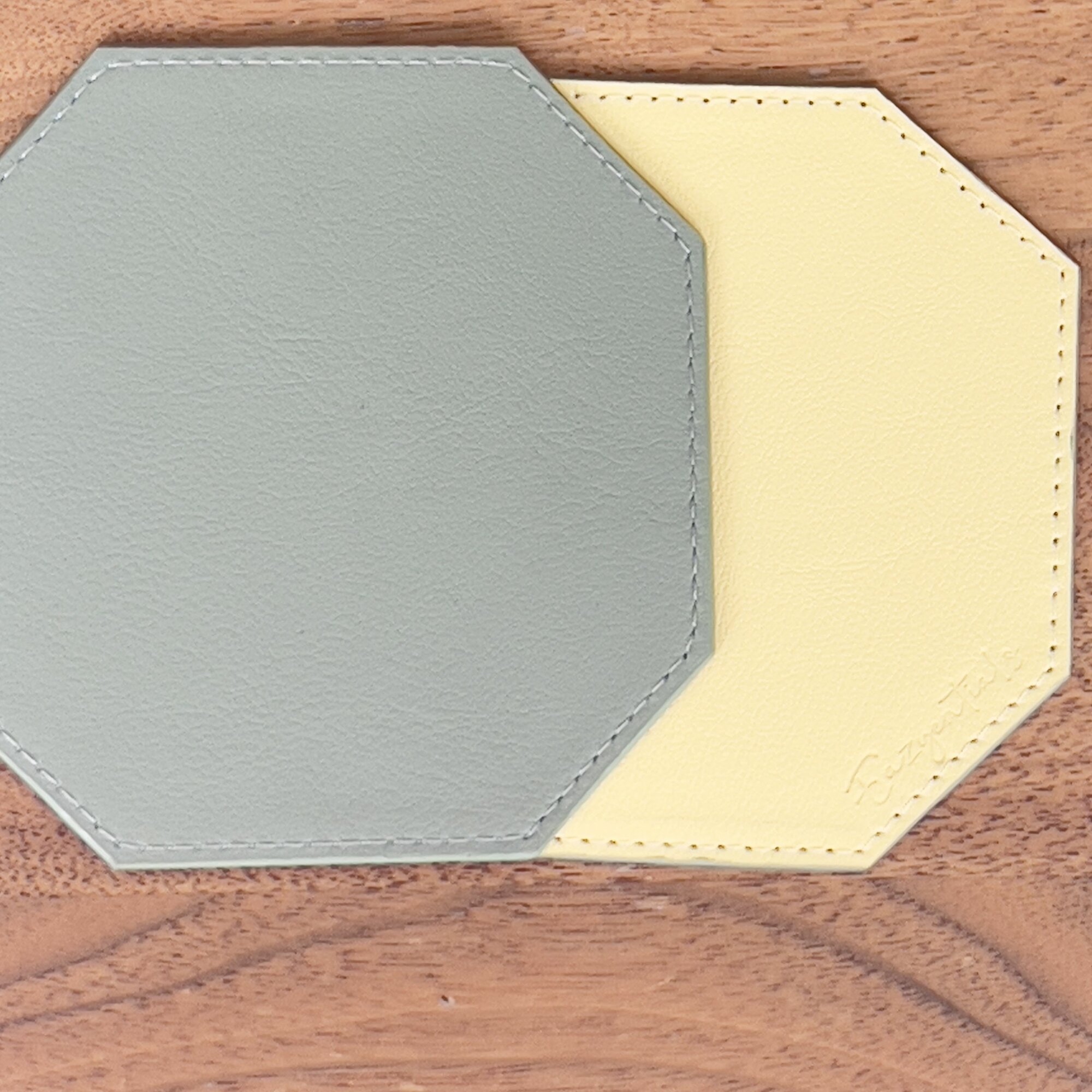 Набор подставок Eazyentials, натуральная кожа, светло-желтые, 2 шт.