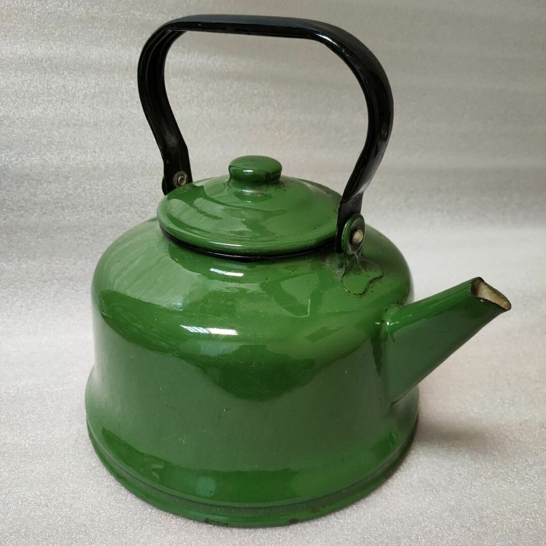 Чайник винтажный металлический эмалированный СССР