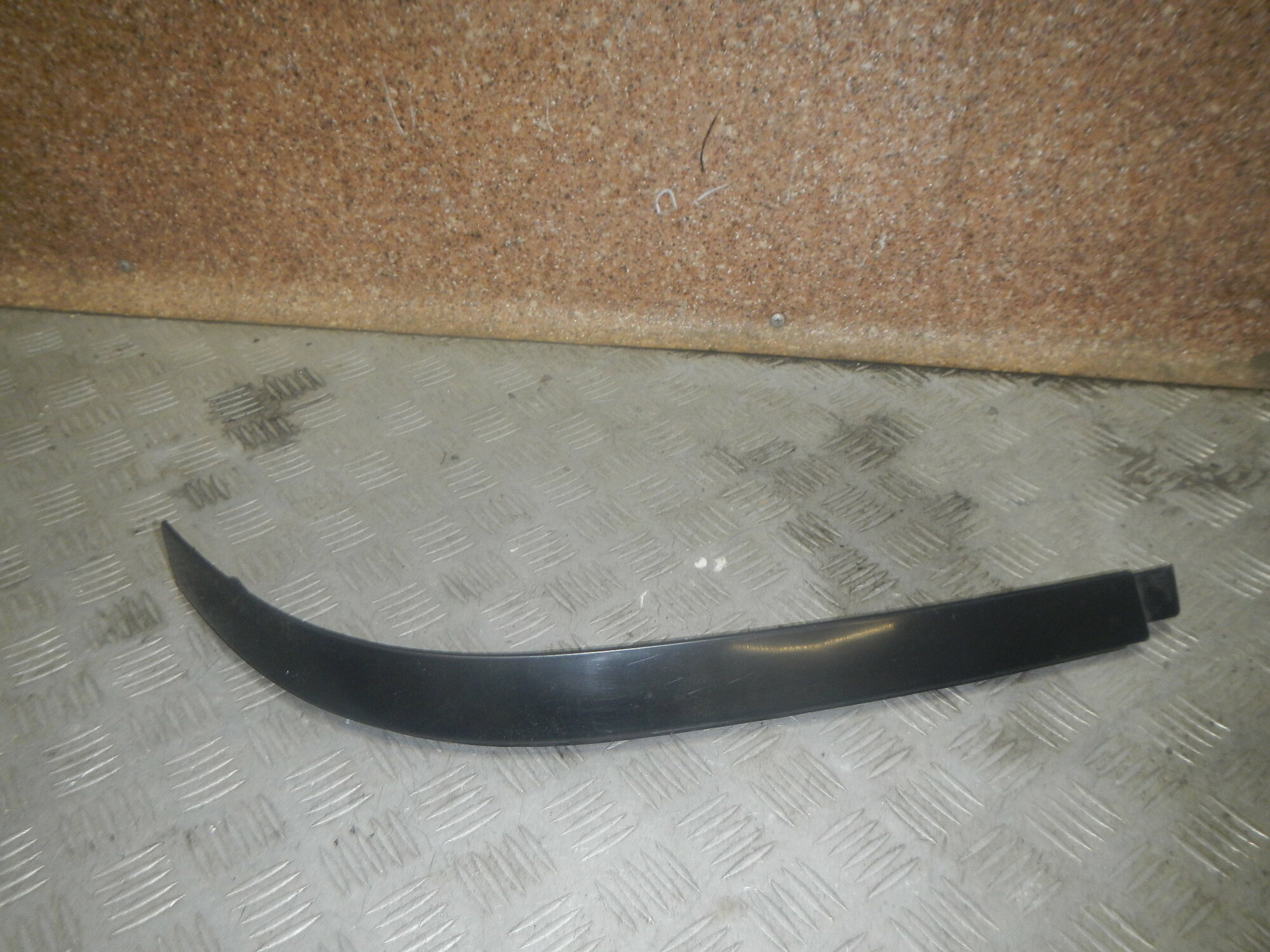Б/У Планка под фары, ВАЗ (VAZ)-2110 ВАЗ 2110 правая Новая, мелкие царапины. 567609 LADA арт. 2110821265202
