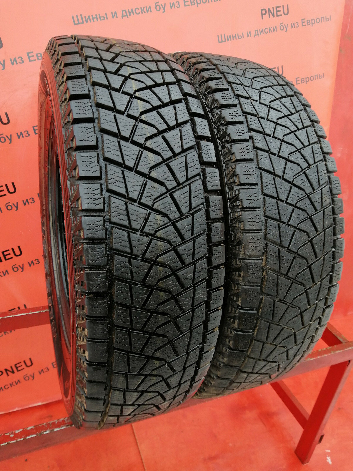 Пара Б/У шин 225/70 R17 Bridgestone Blizzak DM-Z3