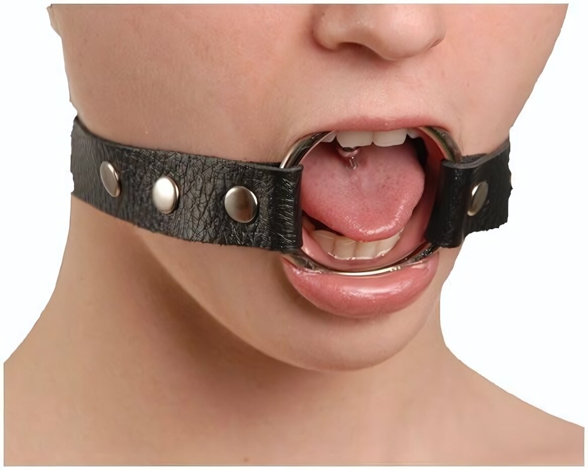 Кляп-кольцо с кожаными ремешками, диаметр 4,5 см, никелированная фурнитура, универсальный размер