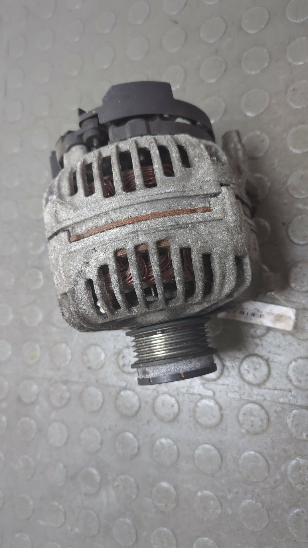 Генератор Volkswagen Passat 5 Б/У