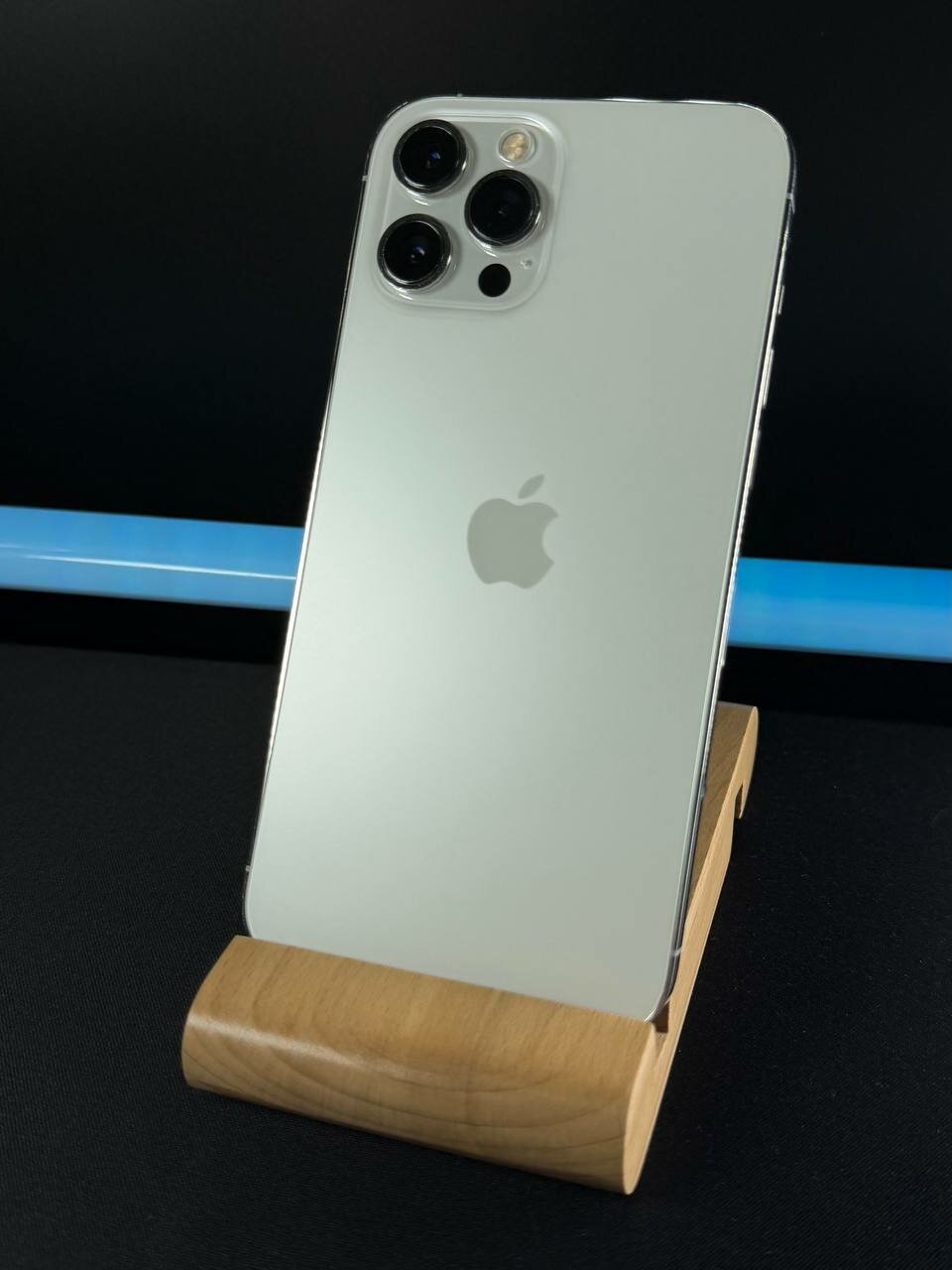 Смартфон Apple iPhone 12 Pro Max, 256gb, Silver, AA, nano SIM + eSIM