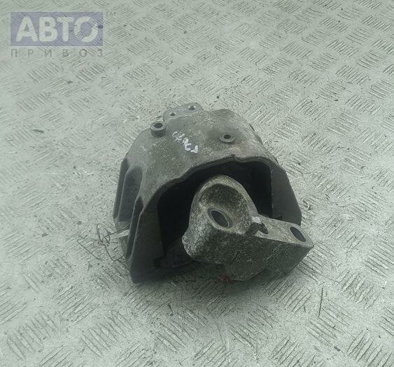 Подушка крепления двигателя Volkswagen Golf-4