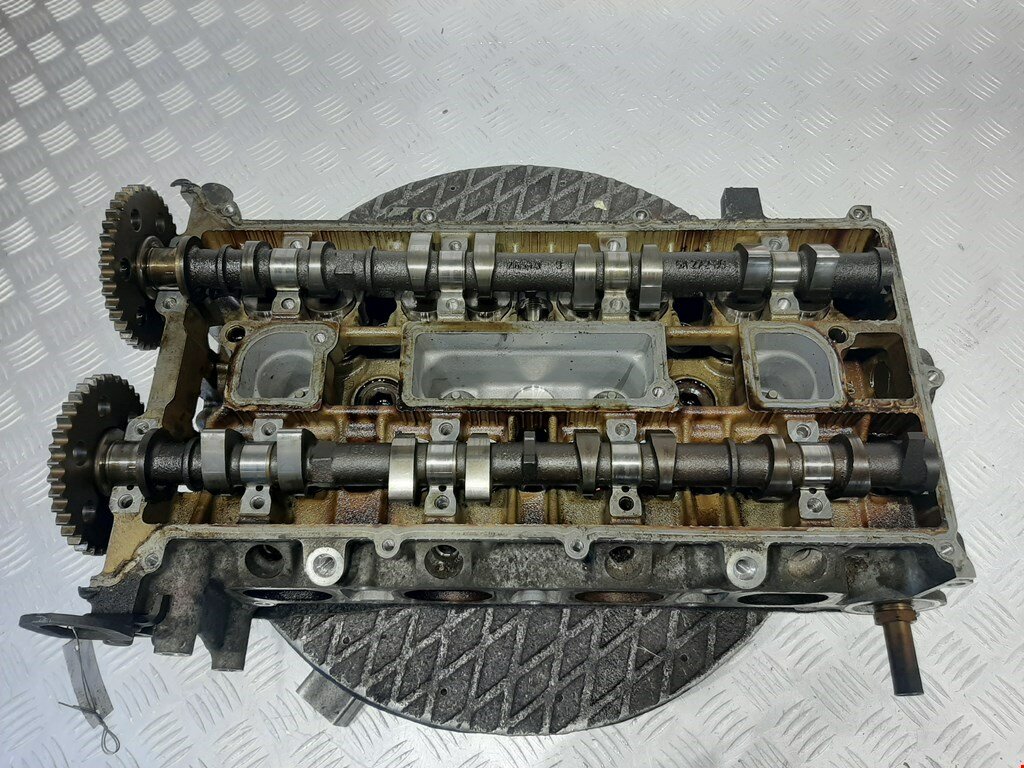 Головка блока цилиндров (ГБЦ) Volvo S40 2 36050051 арт. 679973