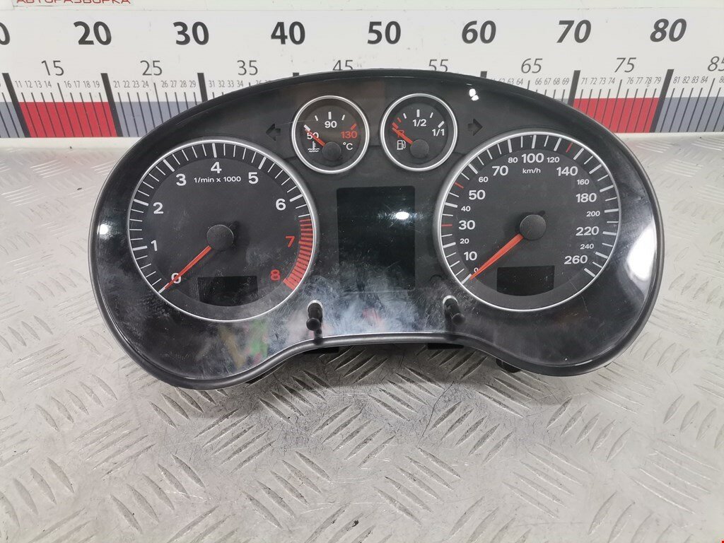 Панель приборная (щиток приборов) Audi A3 8P 8P0920930G арт. 1666748