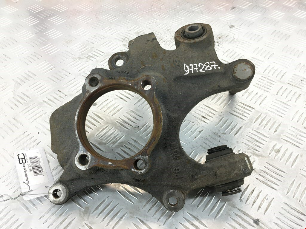 Ступица (кулак цапфа) задняя правая Hyundai Santa Fe 2 (CM) 527202B000 арт. 977287