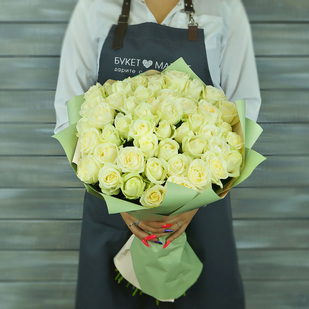 Монобукет Букет Маркет "Белая Роза", 51 белая роза, высота 55 см