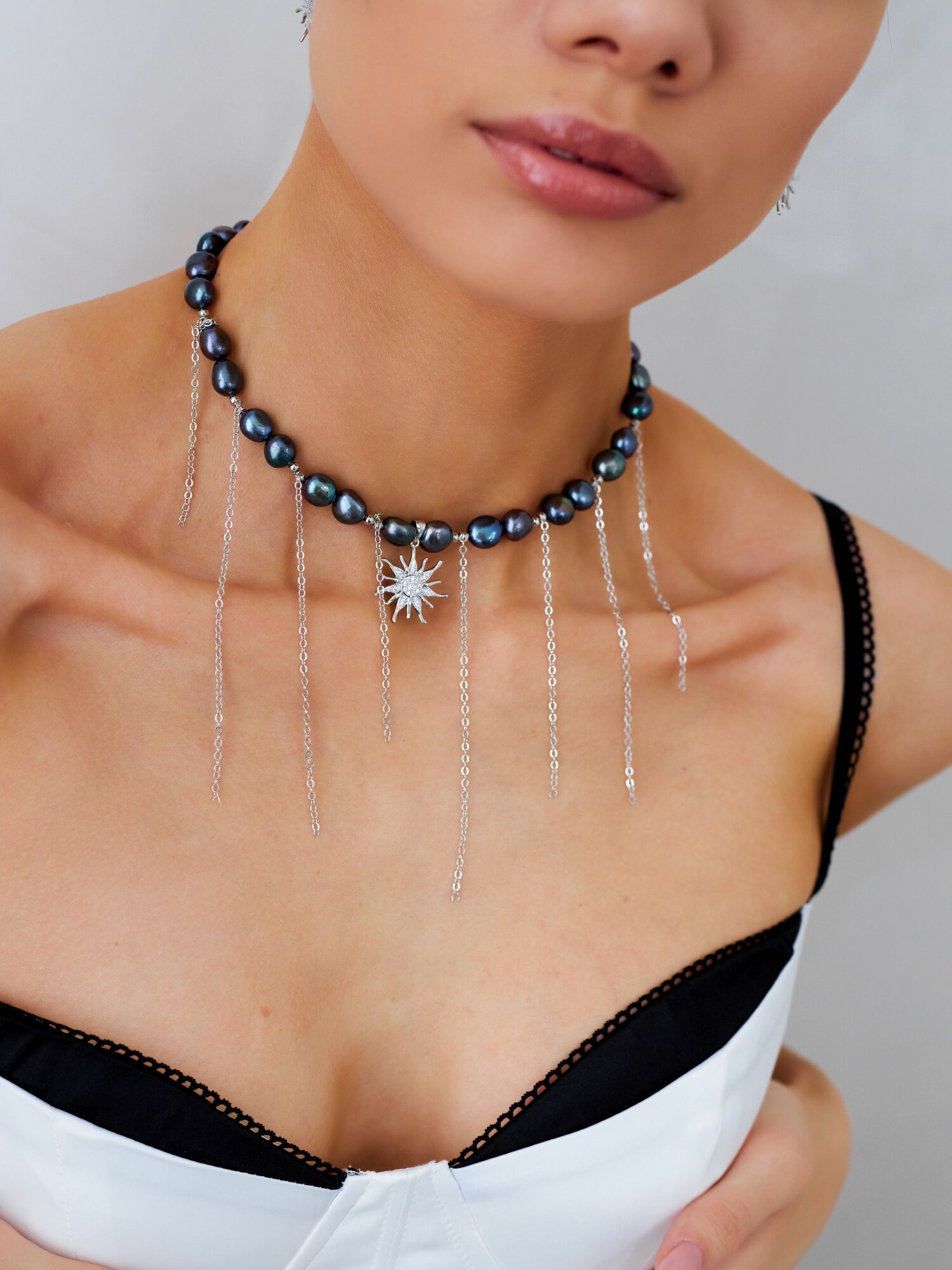 Колье, фианит