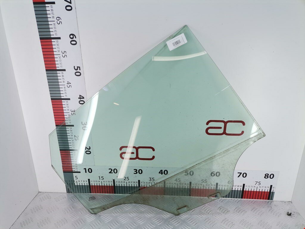 Стекло двери задней правой Seat Ibiza 4 (6J) 6J4845206 арт. 2035571