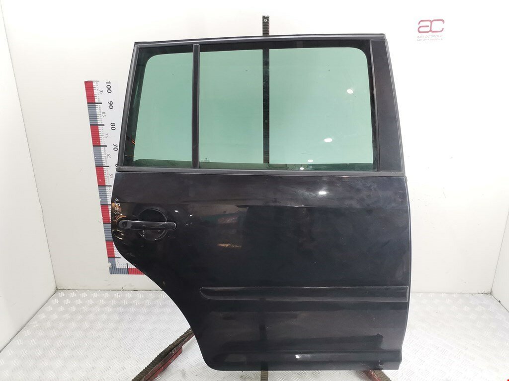 Дверь задняя правая Volkswagen Touran 1 1T0833056S арт. 1731546