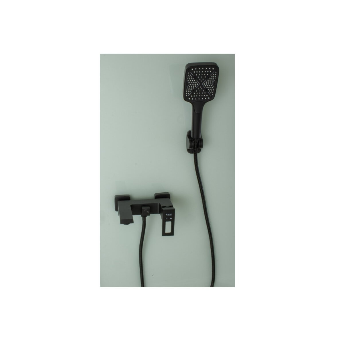 Смеситель для ванны Vieir V193531-C черный однорычажный с ручным душем и изливом 150 мм