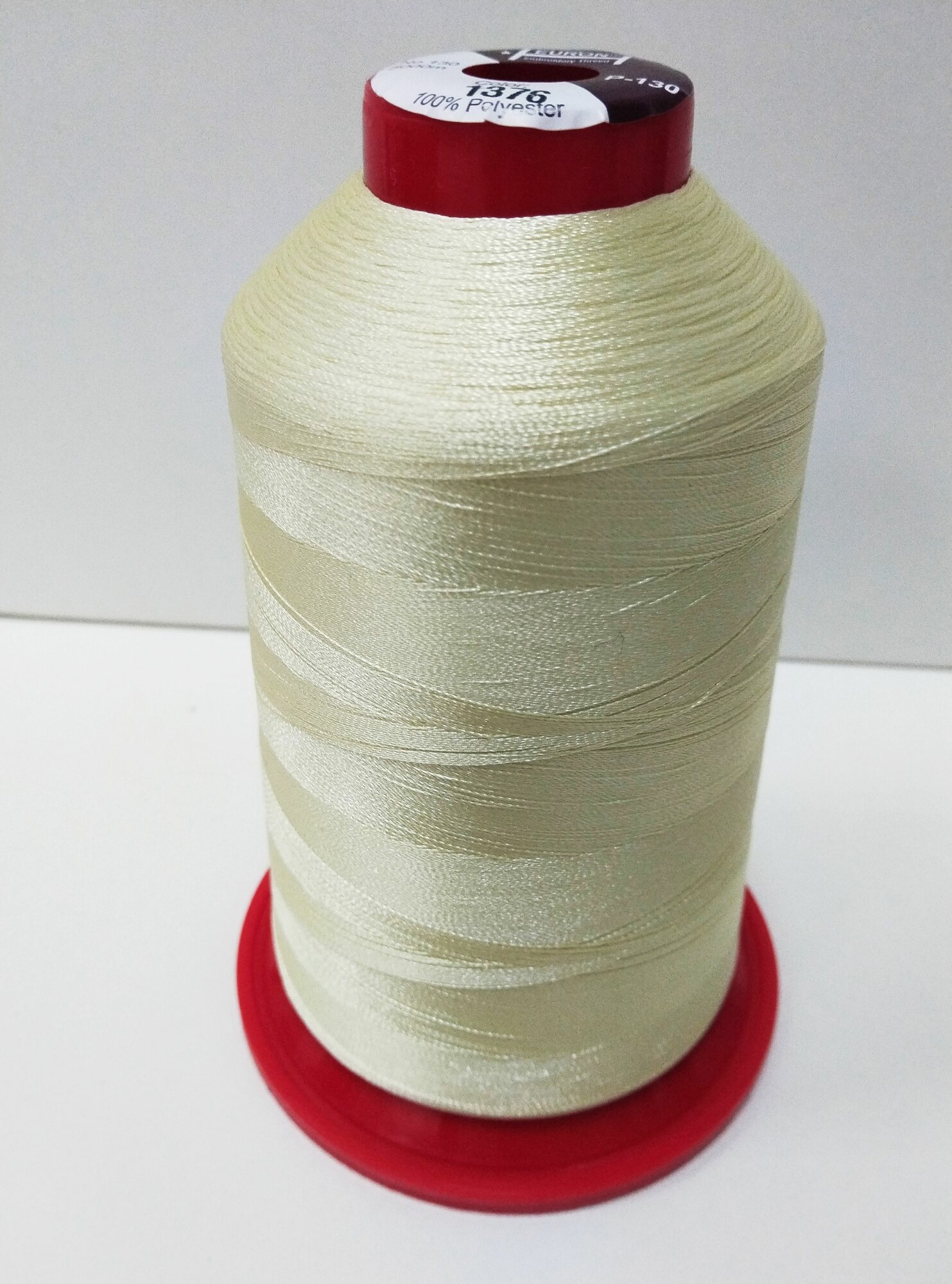 Нитки вышивальные Euron Р-130 №130 5000м, полиэстер, Цвет-1376 бежевый