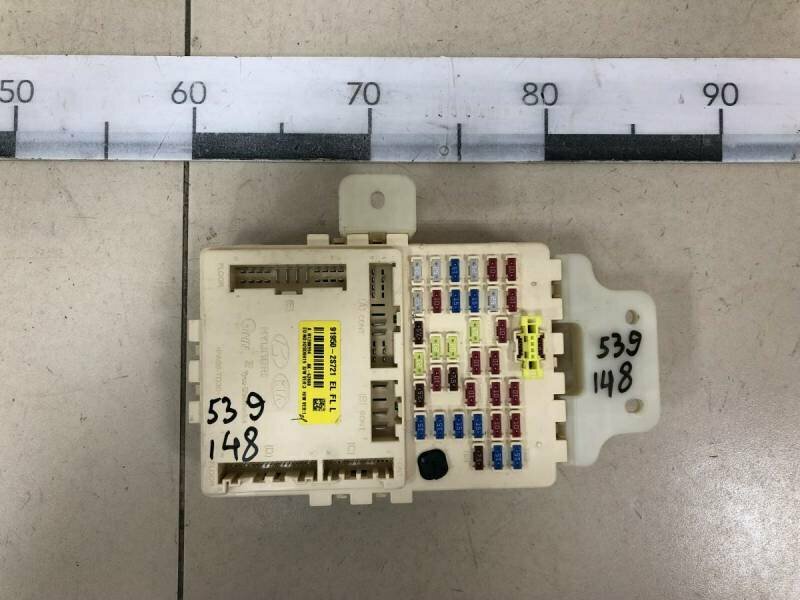 Блок предохранителей Hyundai ix35 LM 2010-2015 кат.номер: 919502S720