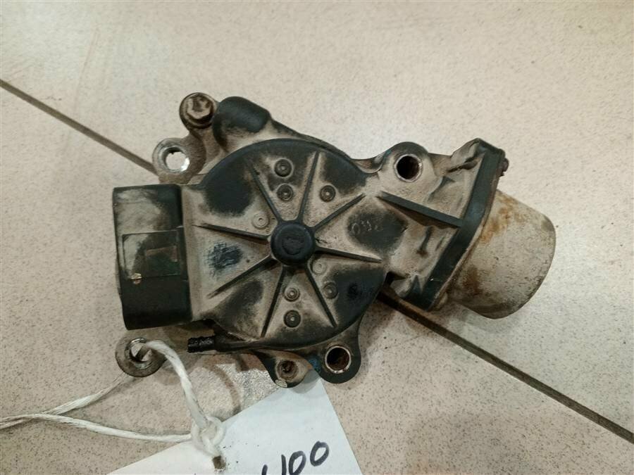 Мотор раздаточной коробки от Toyota Land Cruiser 100 1998-2007