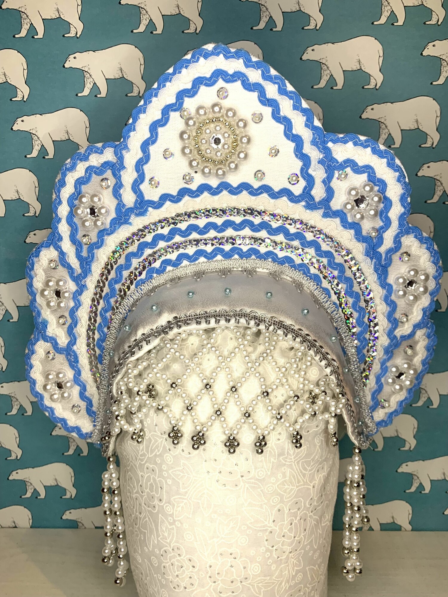 Кокошник Елена бело-голубой