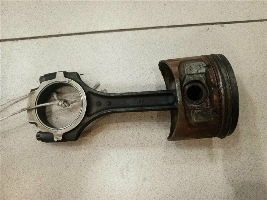 Поршень с шатуном от Land Rover Discovery 1 1989-1998