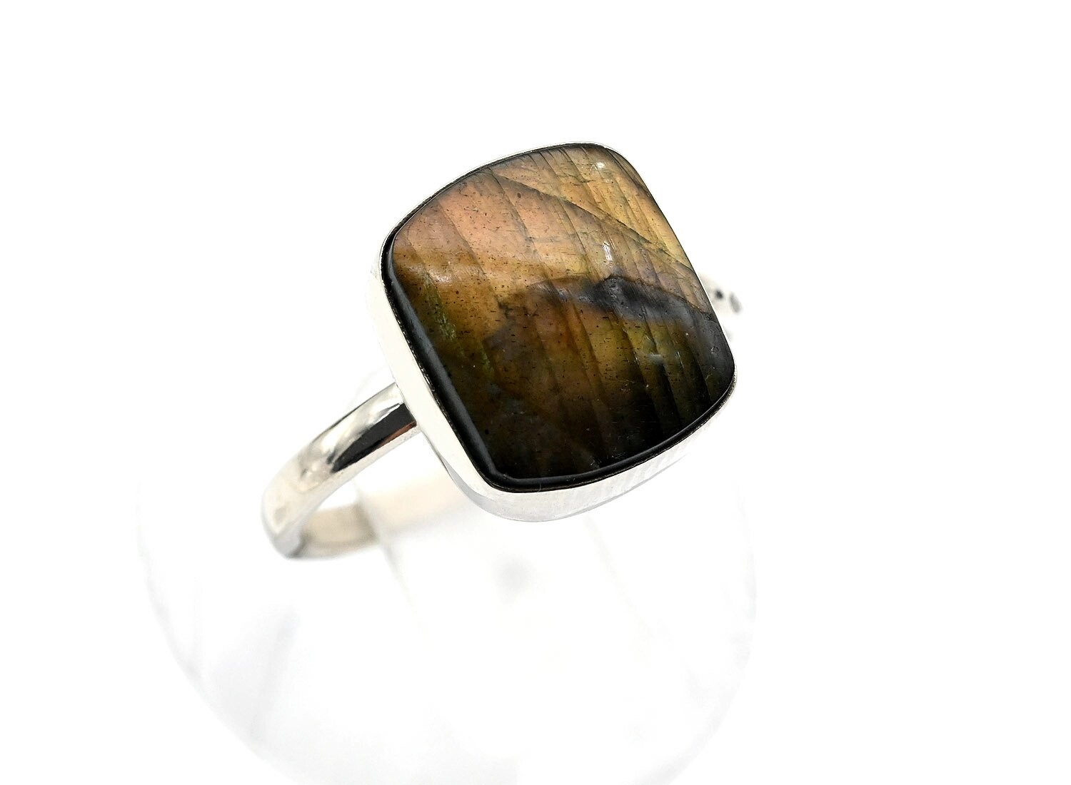 Кольцо, лабрадорит