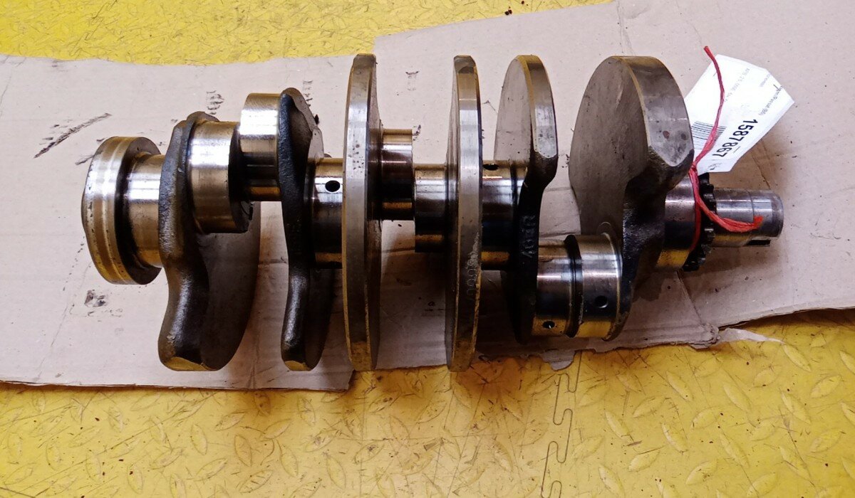 Коленвал Passat (B5) Volkswagen 059105019E