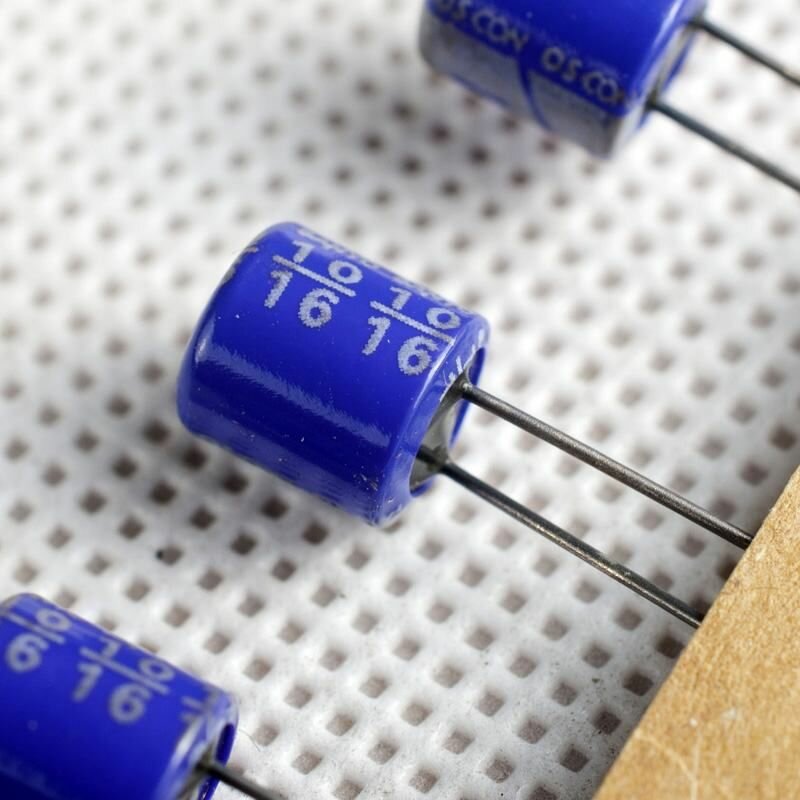 5 шт, Sanyo Твердотельные электролитические конденсаторы серии OS - CON 16В-10мкФ (10uF-16V, 6x7мм)