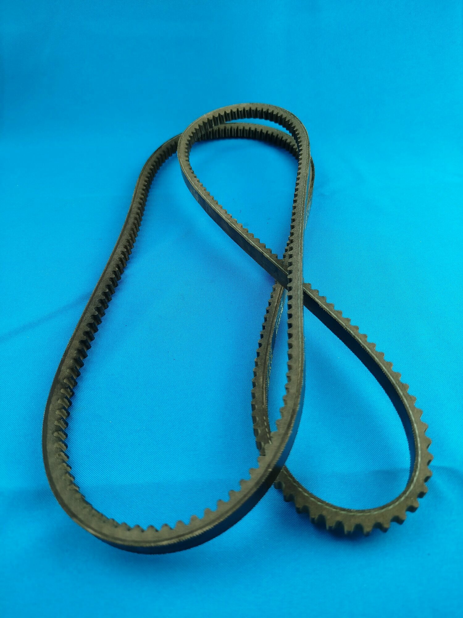 Ремень генератора "HOFER" для автомобилей 13х1745 зубчатый для автомобилей ПАЗ 3205, ГАЗ 66