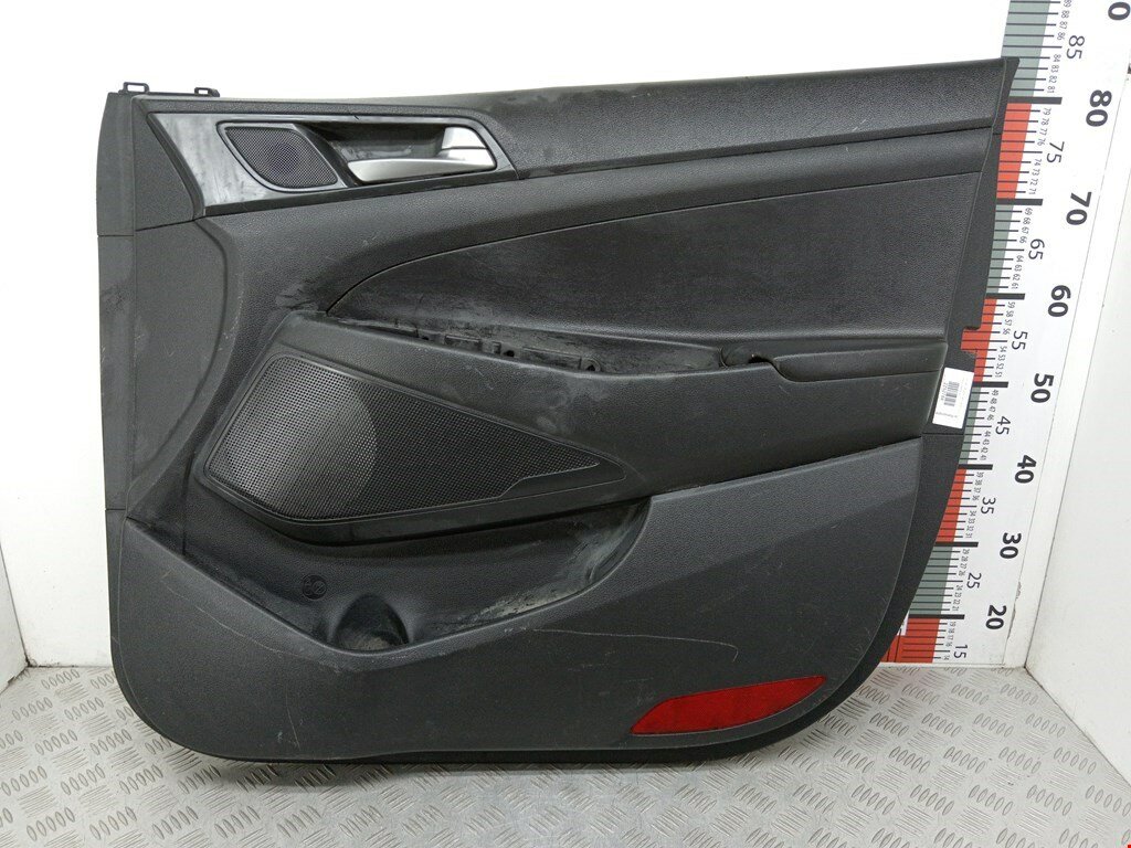 Обшивка (карта) двери передней правой Hyundai Tucson 3 арт. 2252784