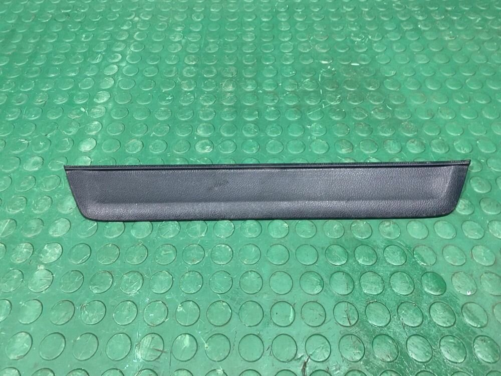 Накладка порога (внутренняя) Lexus RX IV рестайлинг (2019—2023) 6791248110