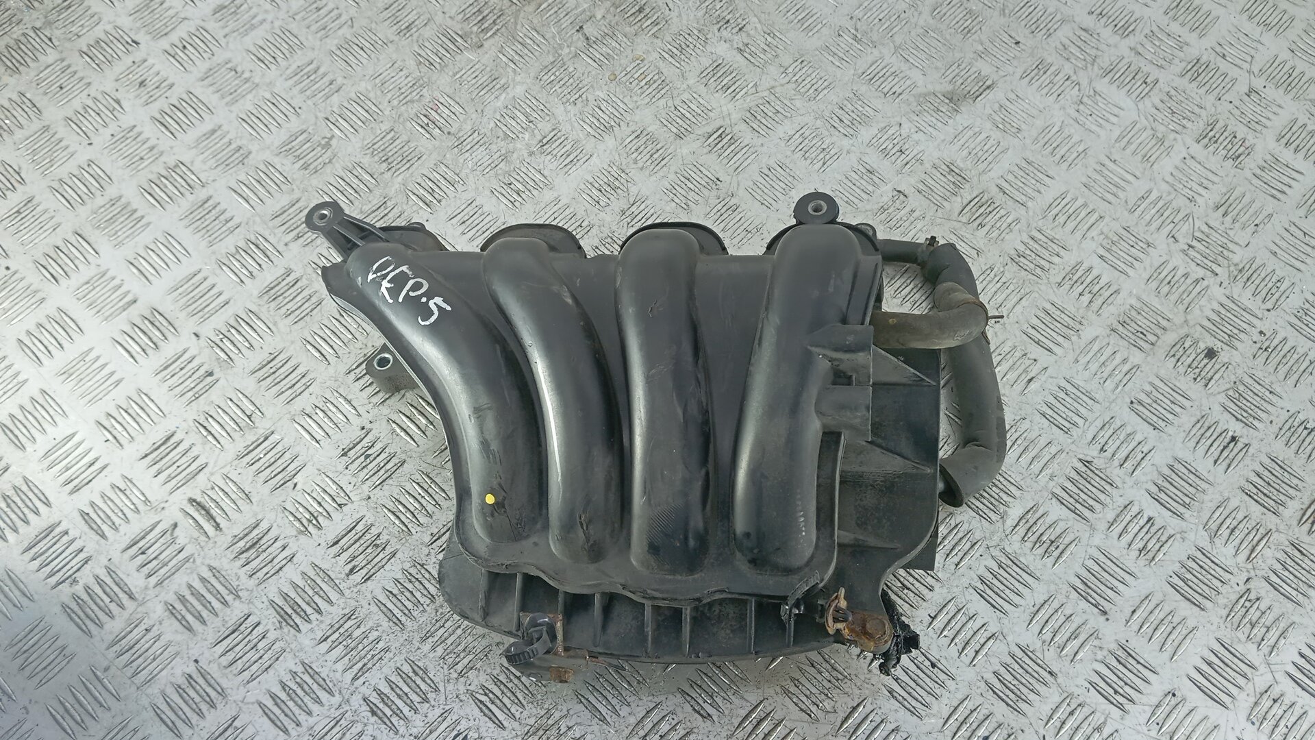Впускной коллектор бензиновый KIA CEE'D 2 (JD)