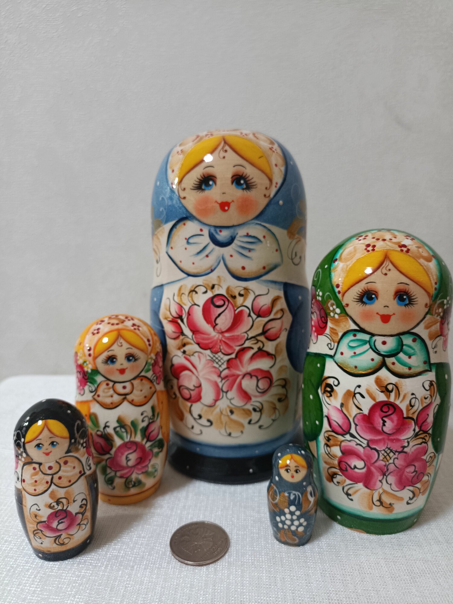 Матрёшка авторская ручная работа "Пионы/в синем платочке" 5 мест.