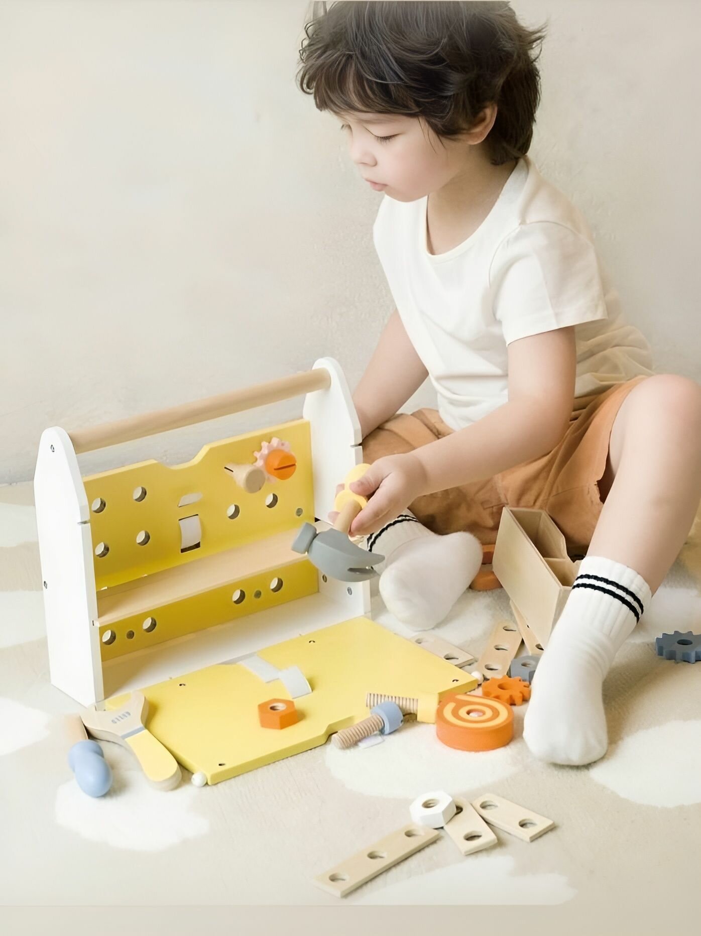 CLASSIC WORLD Игровой набор деревянный Ящик с инструментами для детей от 3 лет