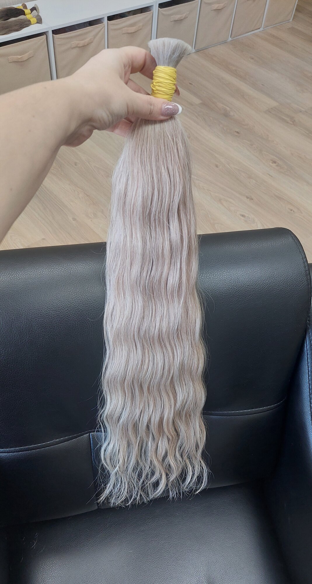 Натуральные волосы для наращивания 60см, 100г, холодный мелированный блонд, люкс, природная волна